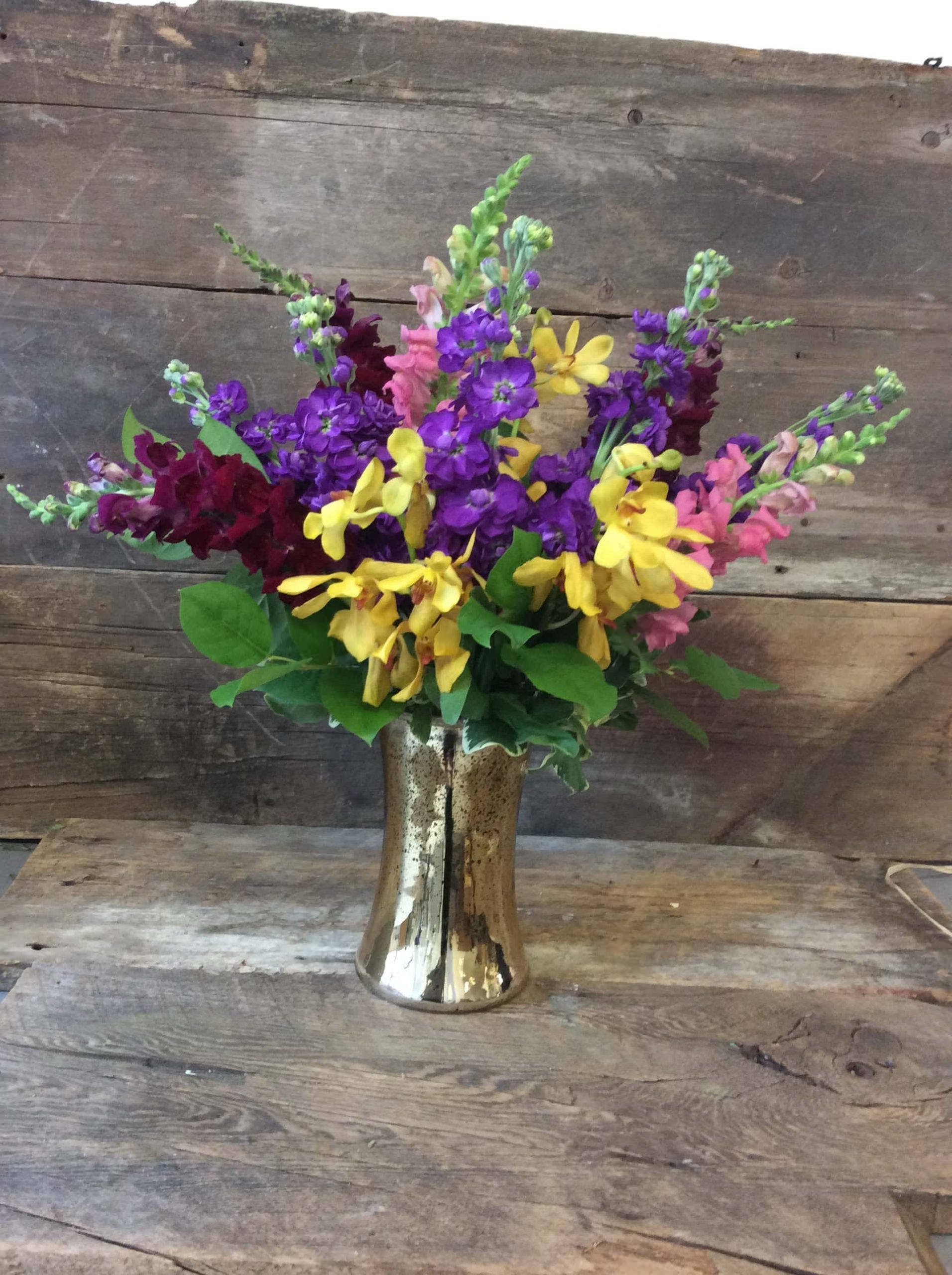 Flowers in Vases – Ladybug Florist